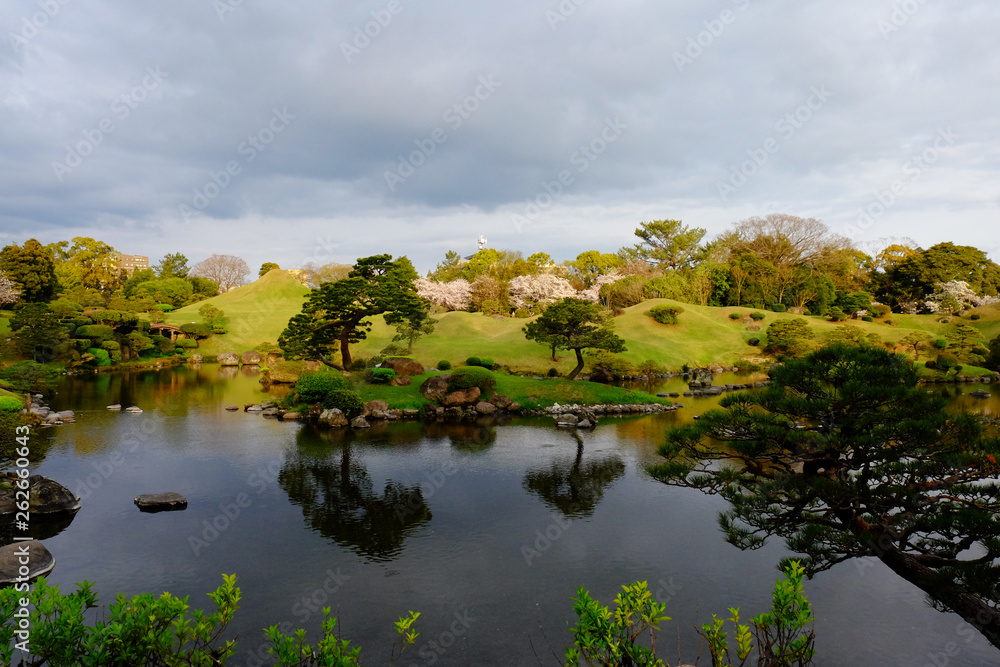 Landscape of Suizenji Park, Japanese style Garden in the Evening ...