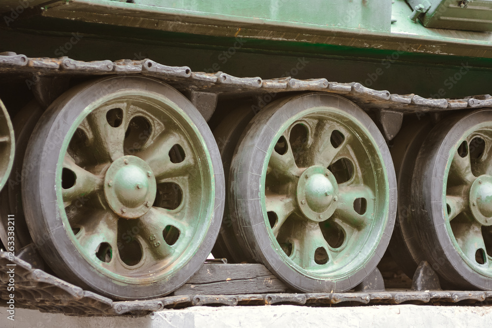 tank caterpillar, iron wheels, tank undercarriage close up Stock Photo ...