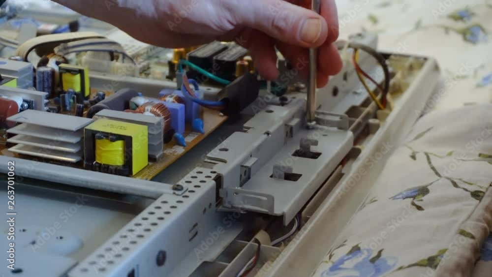 Repair of LCD TV. Disassembly of the body. Details of the device. Men's ...