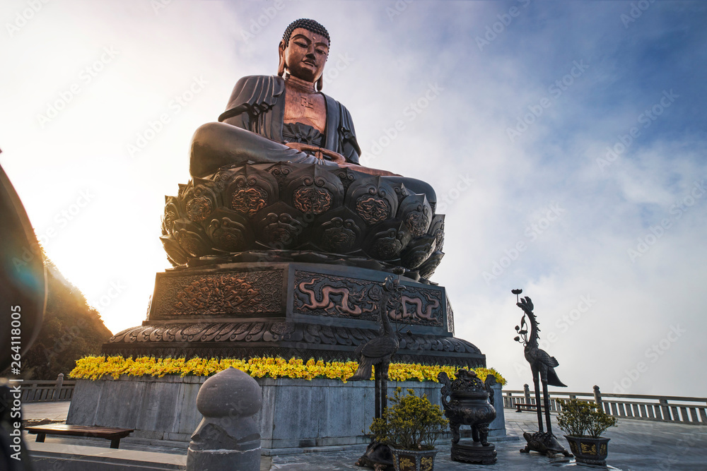 Giant buddha statue on the top of Fansipan mountain peak, Backdrop ...
