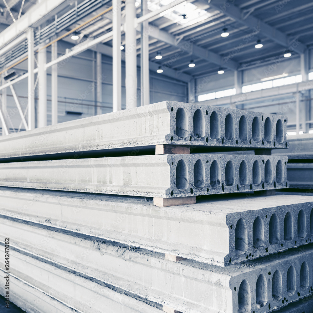 Stack of precast reinforced concrete slabs in factory workshop foto de ...