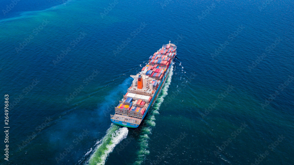 Cargo ships with full container receipts to import and export products ...
