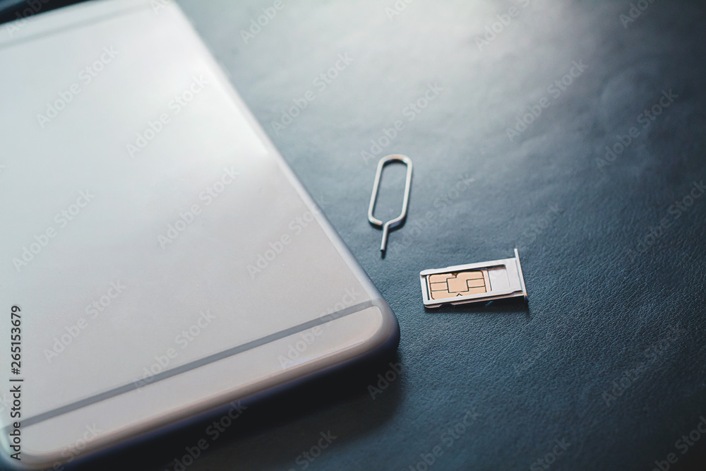 nano sim card in the storage and SIM card adapter to change the size to ...