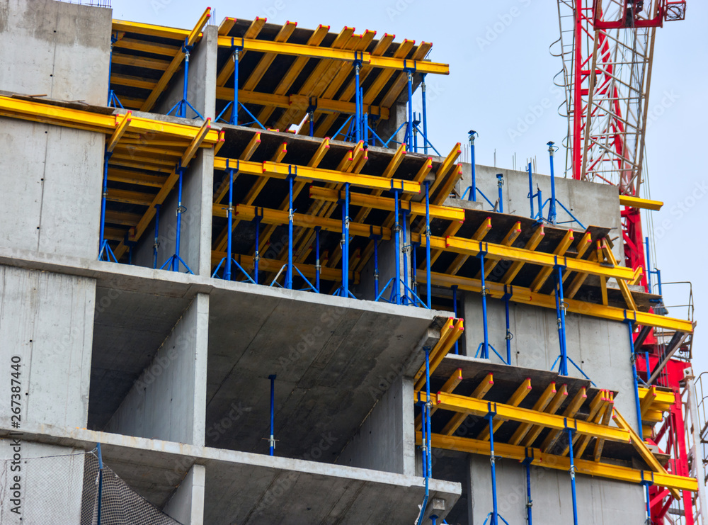 Monolith building cinstruction with multi-volume formwork installed ...