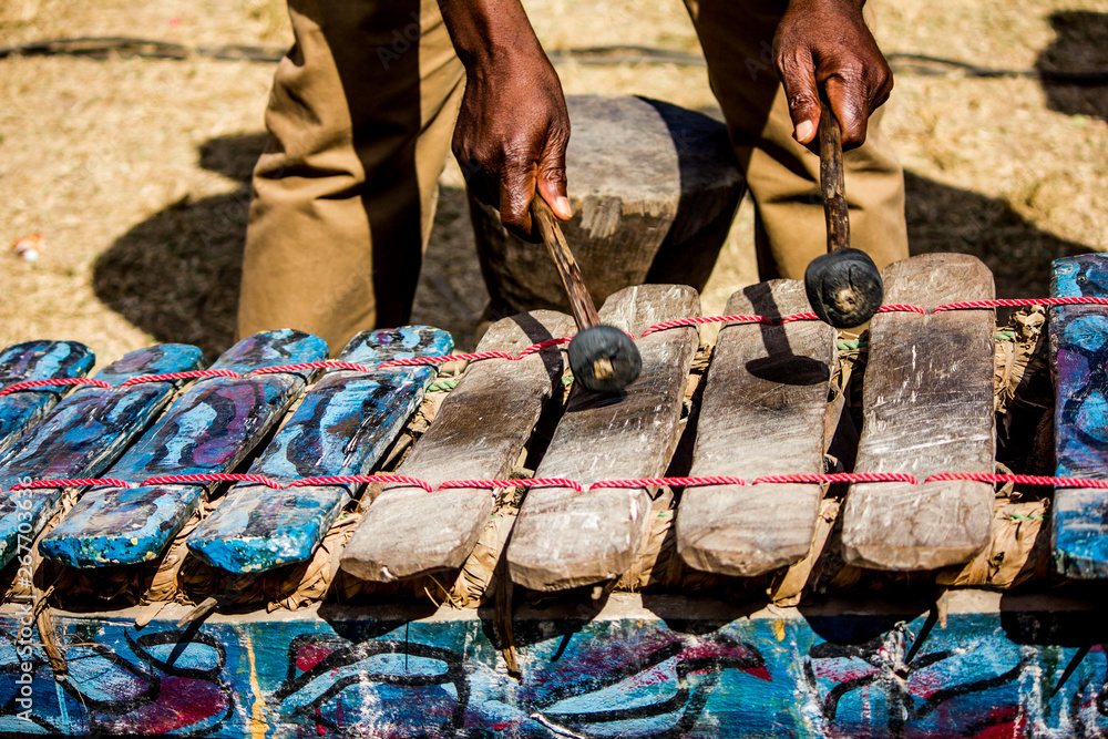Foto de Traditional cultural heritage Mozambican wood xylophone like ...