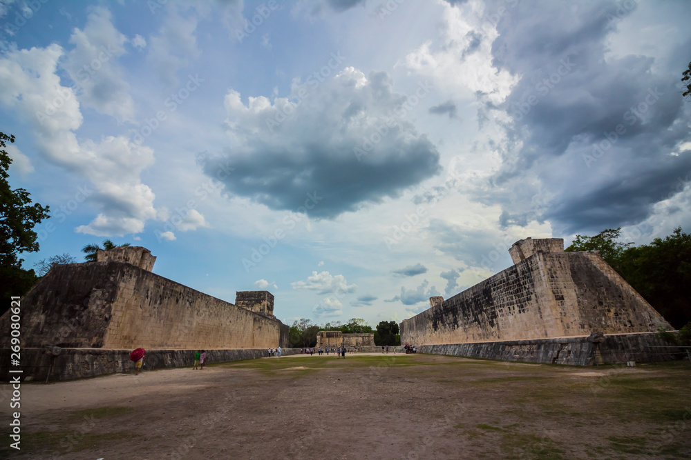 Big Mayan walls and temple constructions in Chichen Itza, Yucatan ...