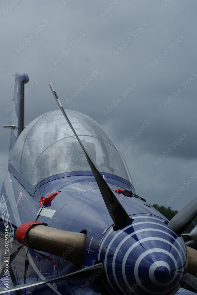 Avion à hélice Stock Photo | Adobe Stock