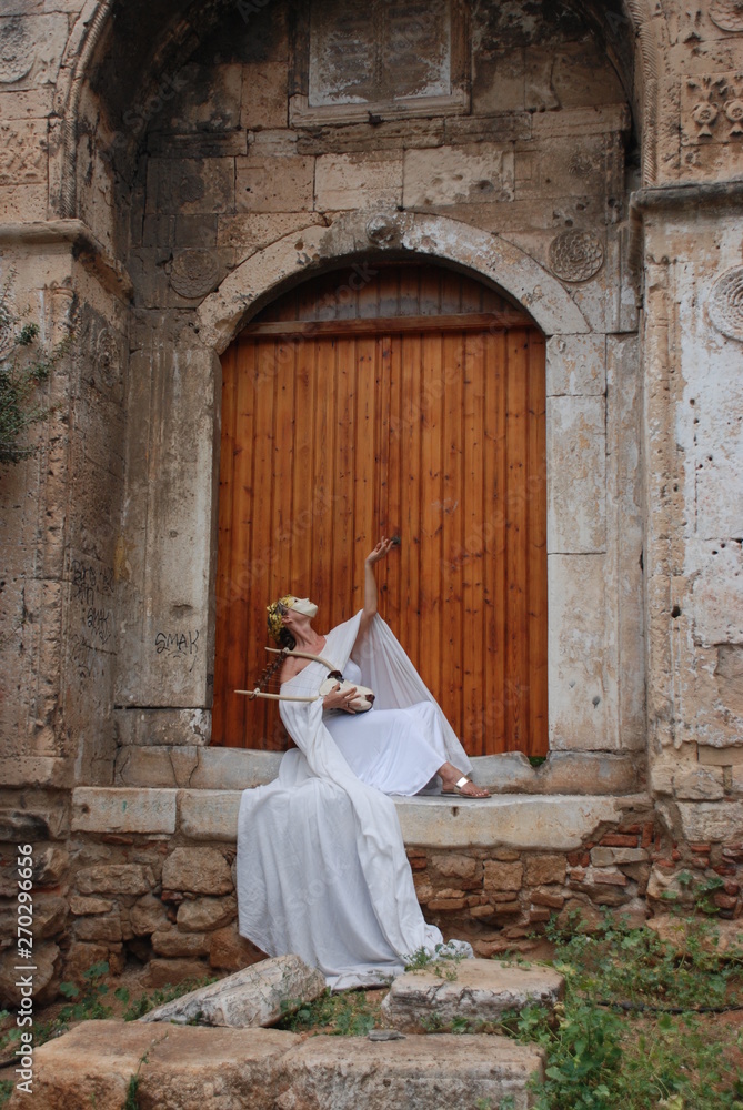 Dancers performing ancient Greek dances near the Acropolis of Athens ...