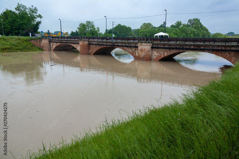 flooding of river embankments reinforcement to delimit the full emilia ...