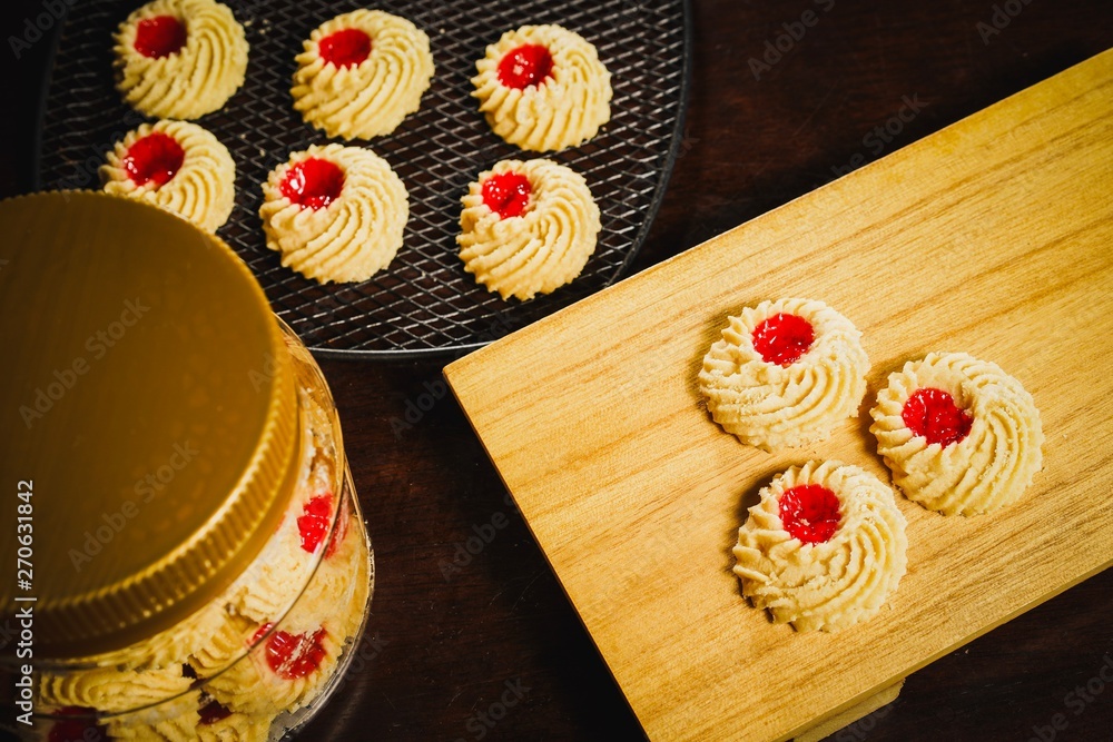 Kuih Semperit is a Malaysian traditional cookie, traditionally served ...