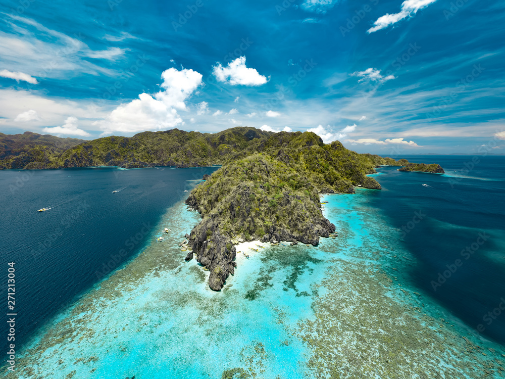 Aerial view of beautiful lagoons and limestone cliffs of Coron, Palawan ...
