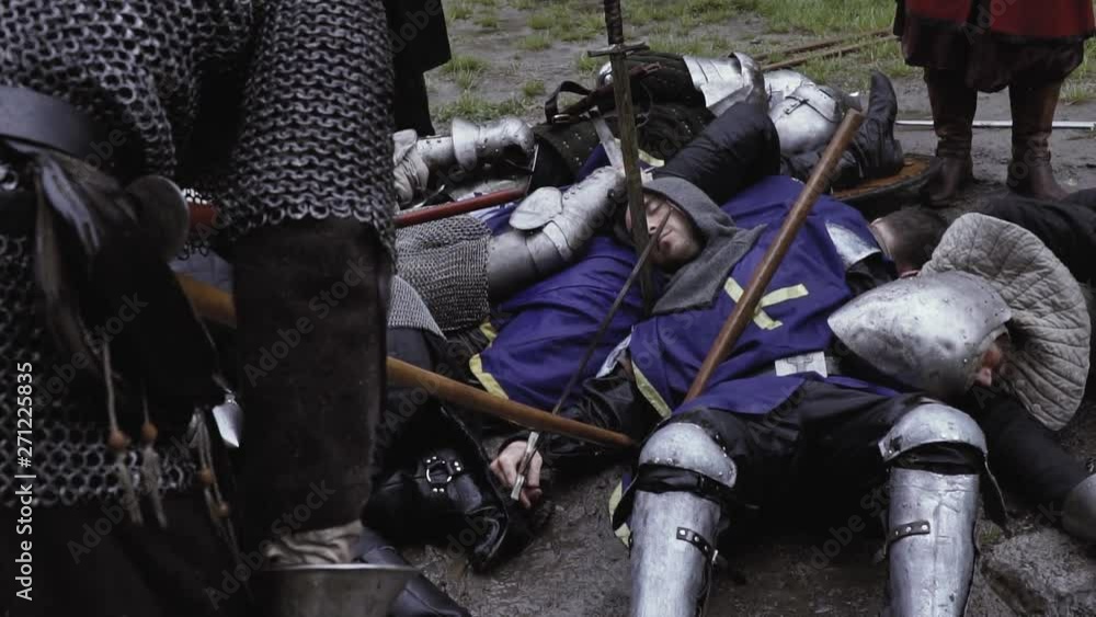 Pile of dead medieval soldiers after the battle Stock ビデオ | Adobe Stock