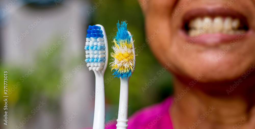The old toothbrush used expired (damaged) variety on the green ...