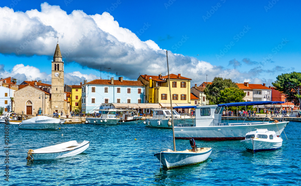 Strandpromenade und Hafen Fazana, Istrien,Kroatien Stock Photo | Adobe ...