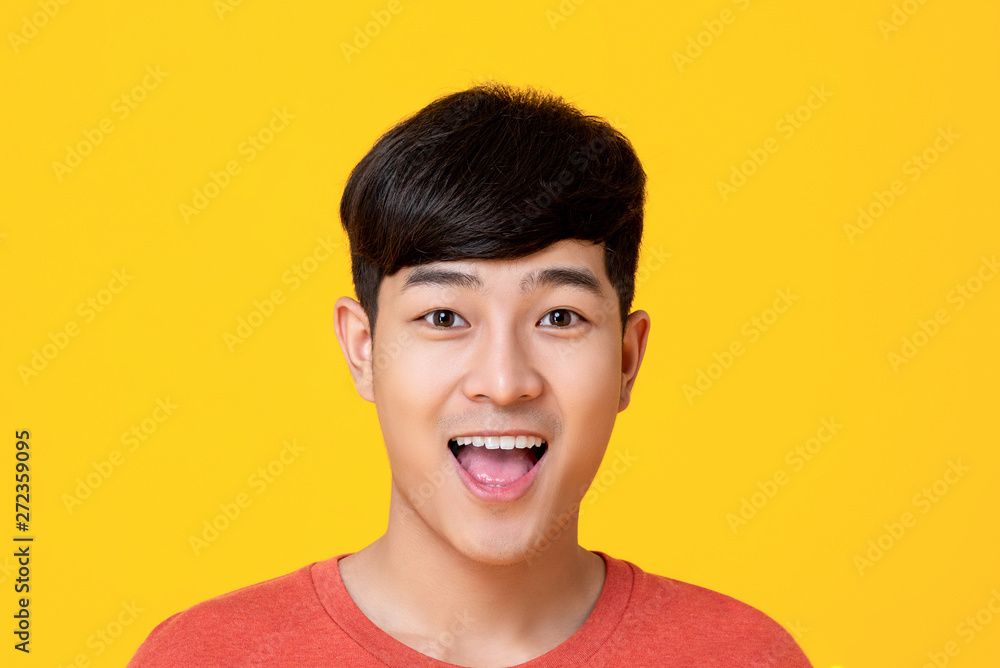 Handsome young Asian man face smiling with mouth open foto de Stock ... Handsome young Asian man face smiling with mouth open foto de Stock ...