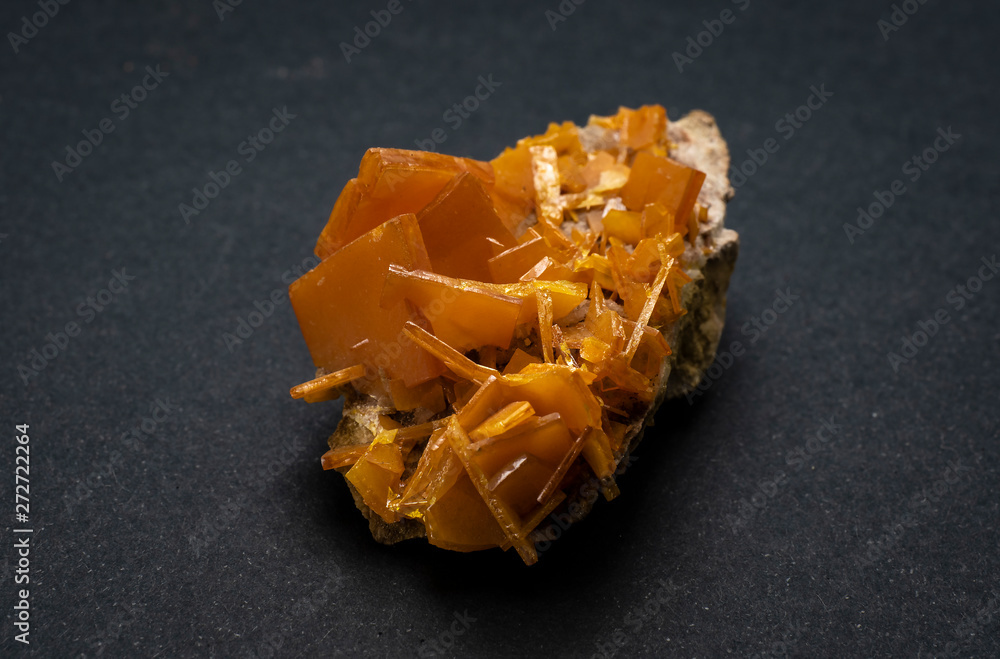 Wulfenite Mineral