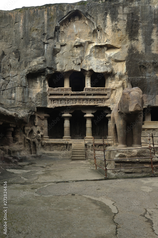 Stone carved statues of ellora caves Aurangabad, India Stock Photo ...