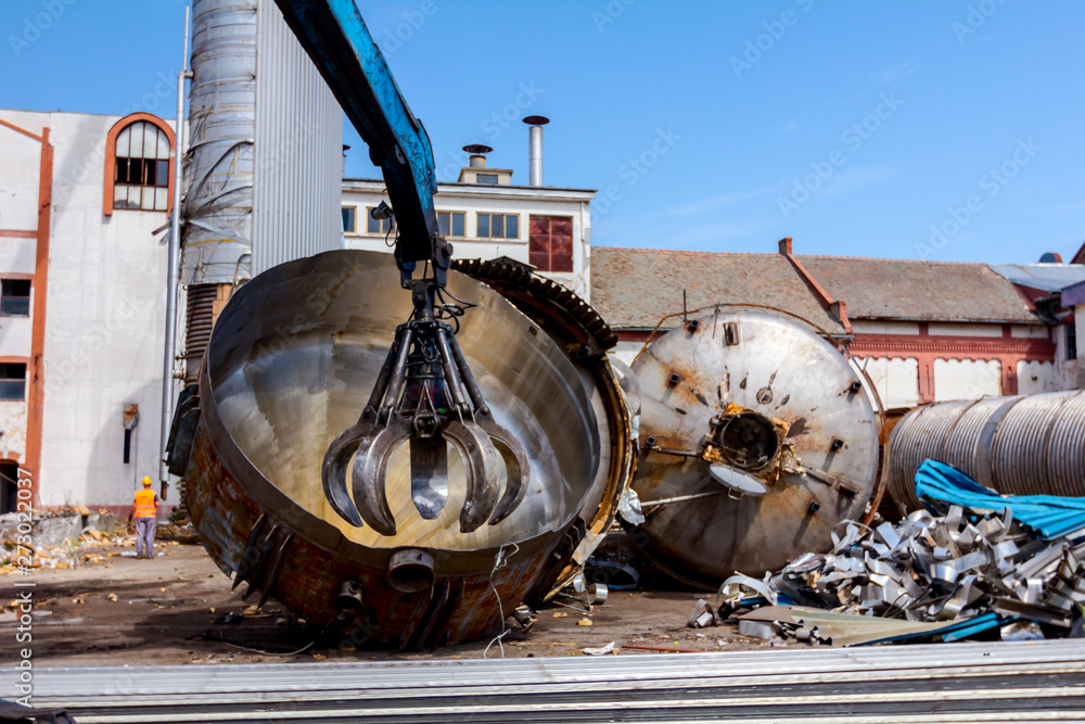 Gripper machine loader, manipulator, catch scrap metal with hydraulic ...
