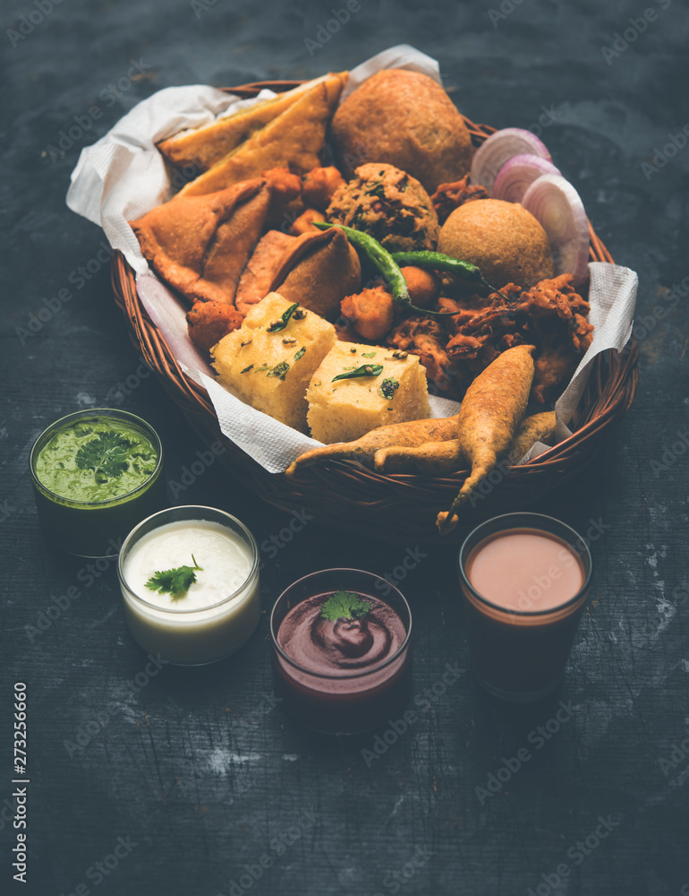 Indian Tea time snacks in group includes Veg Samosa, Kachori/kachaudi ...