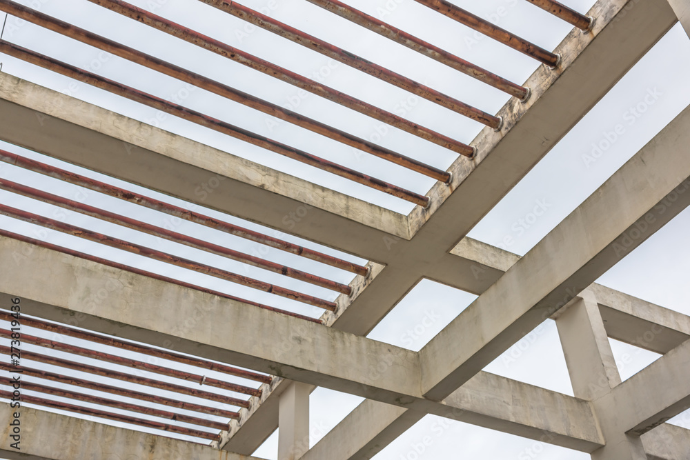 Urban modern high-rise building roof cement column beam and steel pipe ...