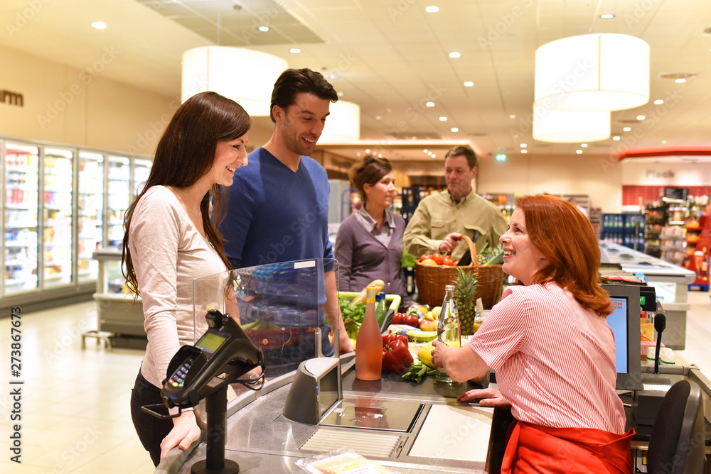 Paying Cashier