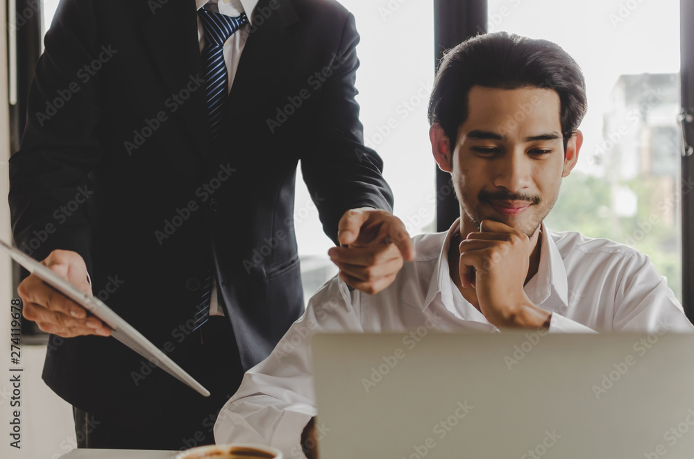 Brainstorming. business Boss team leader discussing, pointing and ...