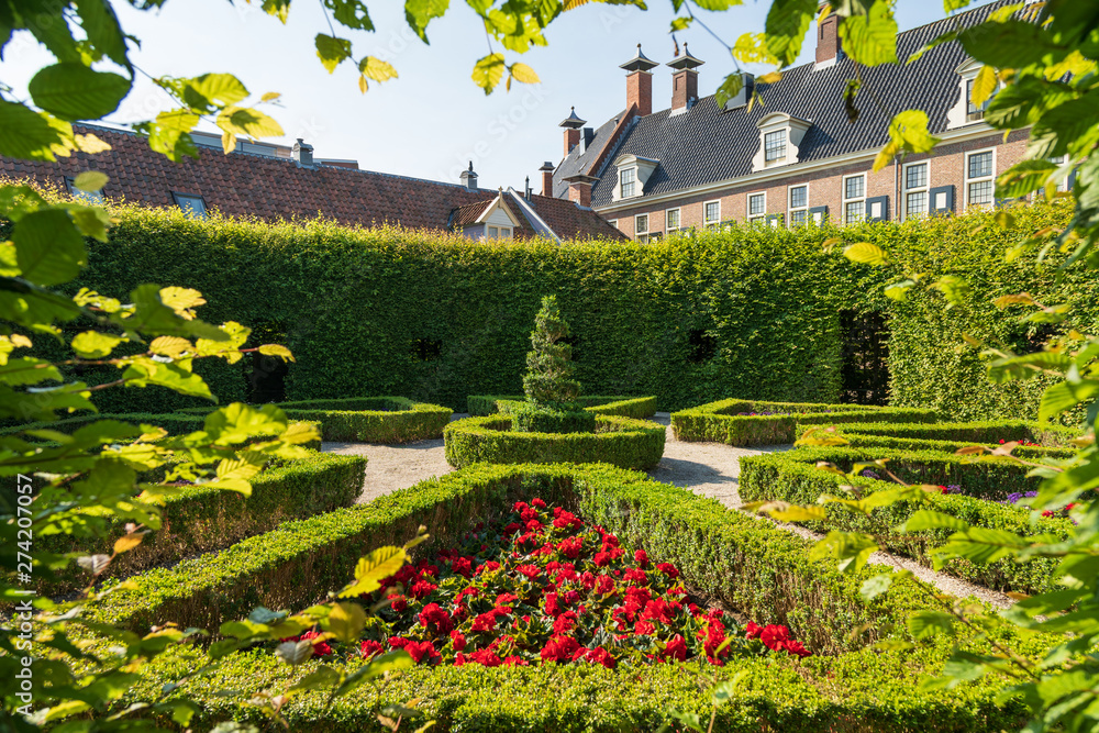 Hidden renaissance style park 'Prinsentuin' in the inner city of ...