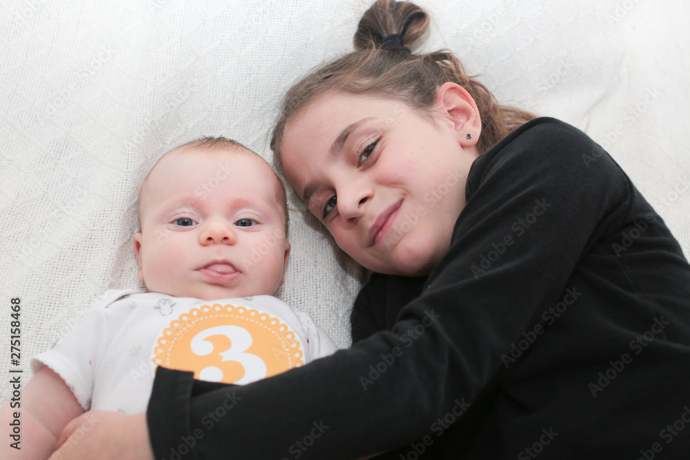 Close up Portrait of Three Beautiful Sisters, 3 Month Old Baby Girl, 7 ...