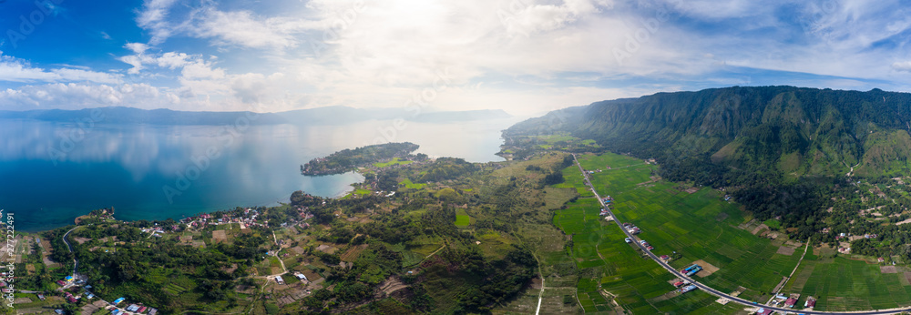 Fotografia do Stock: Aerial: lake Toba and Samosir Island view from ...