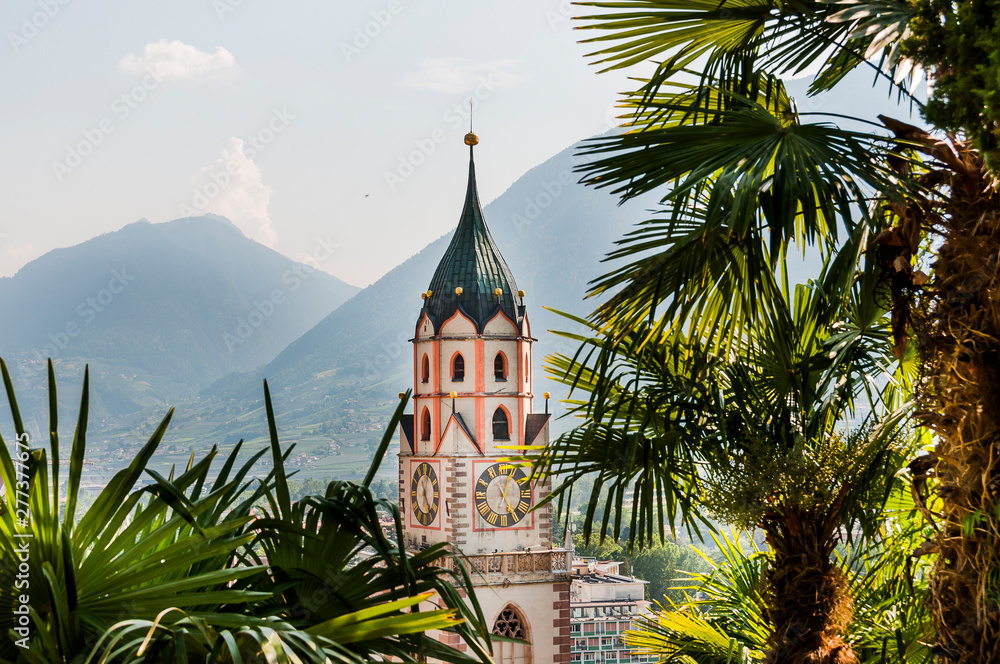 Meran, St. Nikolaus, Kirche, Altstadt, Palmen, Tappeinerweg, Waalweg ...
