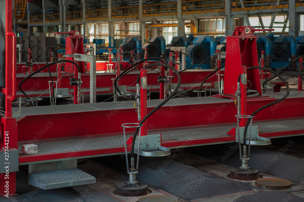 Aluminum plant. Automatic line for the production of anode paste and ...