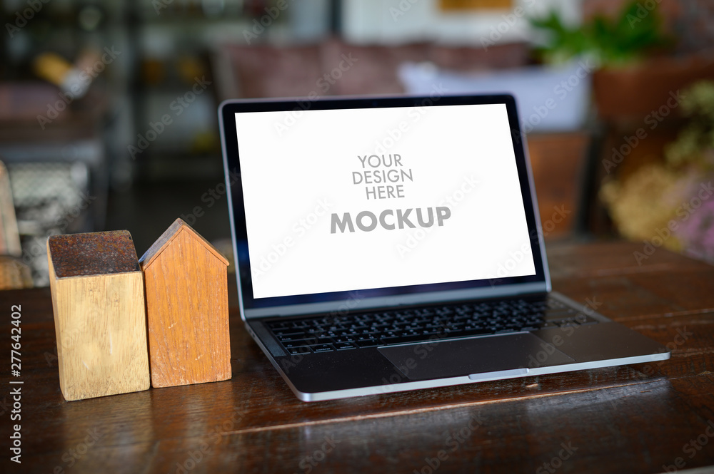 Mockup of business man using laptop screen for your advertising text ...