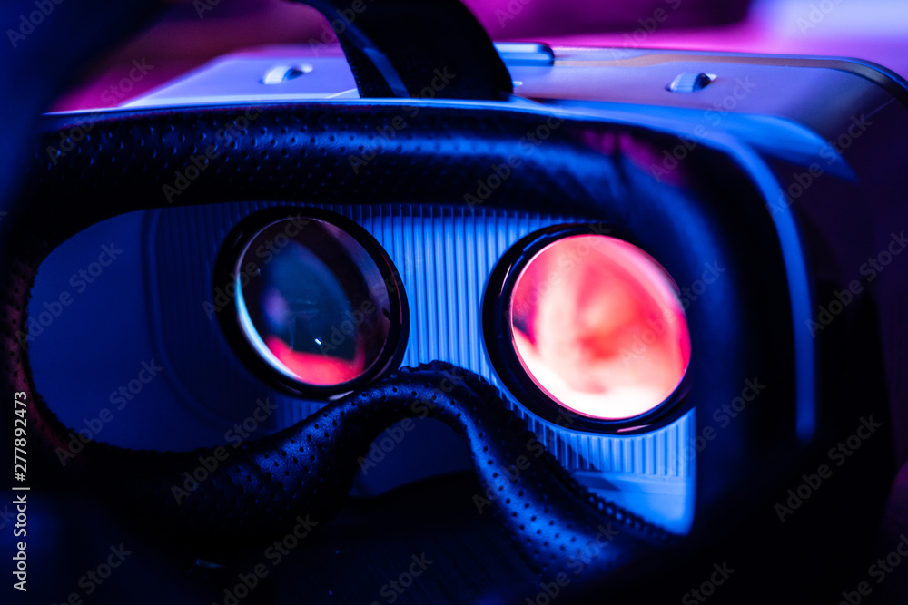 3d 360 vr headset glasses goggles lenses in futuristic purple neon ...