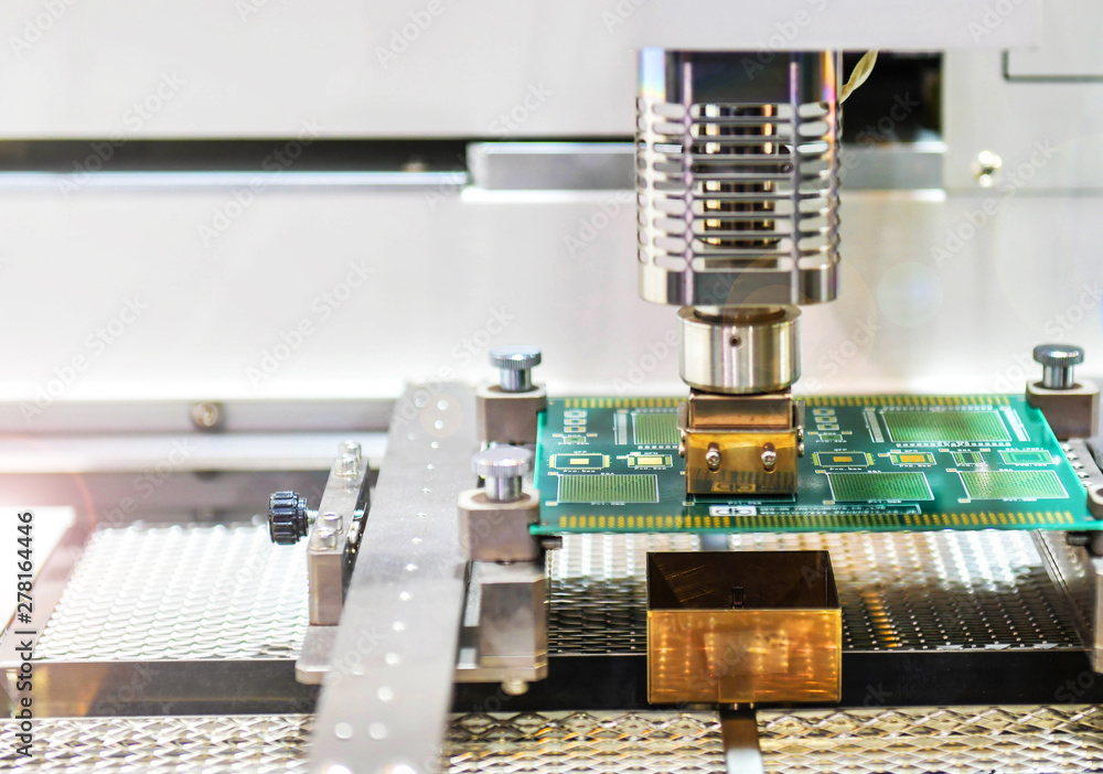 High technology and modern automatic robot for print circuit board (PCB ...