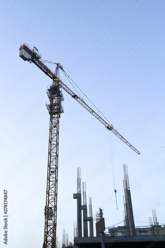 Foto de construction crane. Architecture, build, builder, building ...