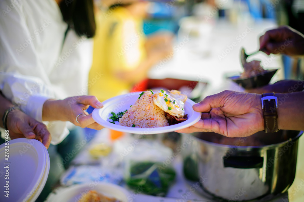 Concept of famine and social inequality : Free food for the poor and ...