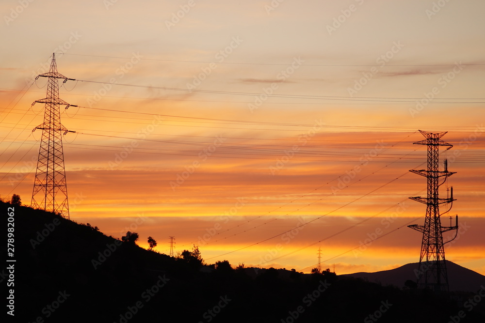 torres electricas de distribucion energia electrica alta tension fondo ...