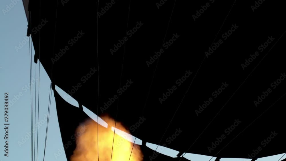 Vídeo do Stock: Fire flame inside a hot balloon. Strong and powerful ...