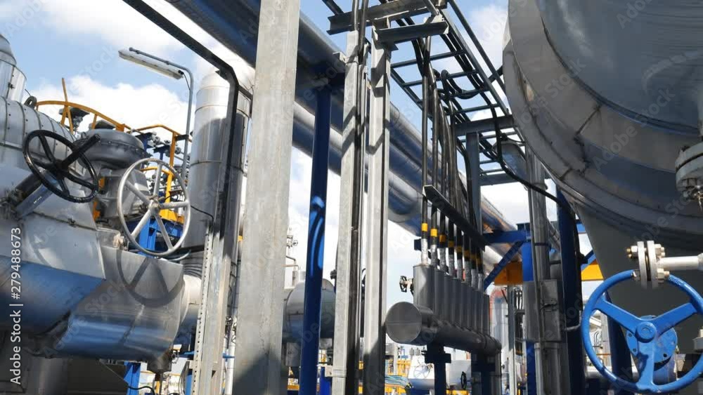 Process area structure , piping , engineering equipment in petroleum ...