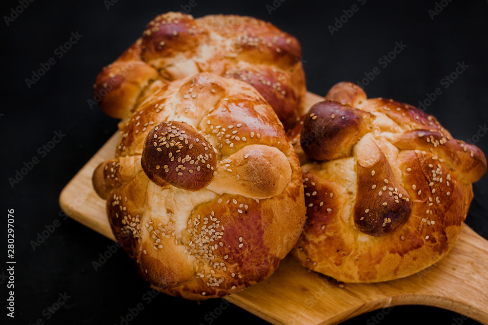 Pan de Muerto Mexico, Mexican sweet Bread during Day of the Dead ...