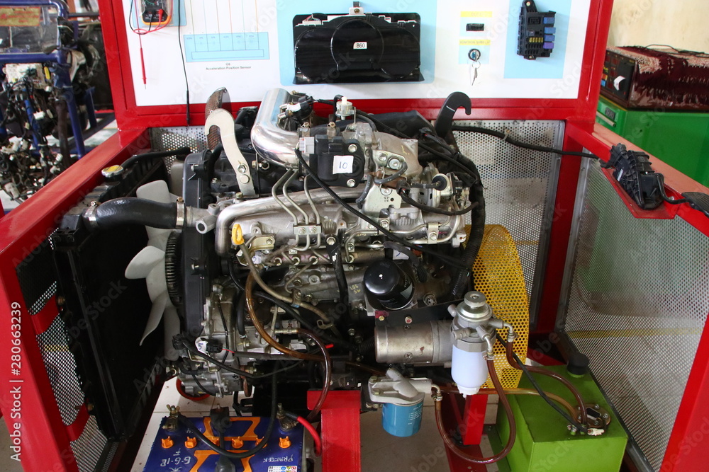 a complete picture of the Toyota Fortuner engine, the type of diesel ...