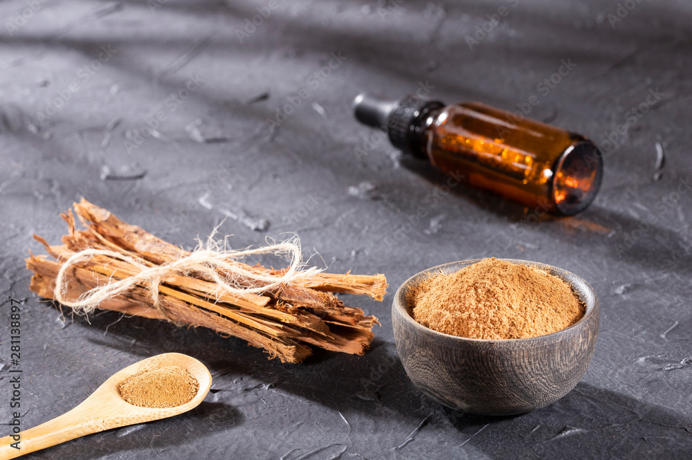 Uncaria tomentosa - Peruvian plant cat's claw. Stock Photo | Adobe Stock