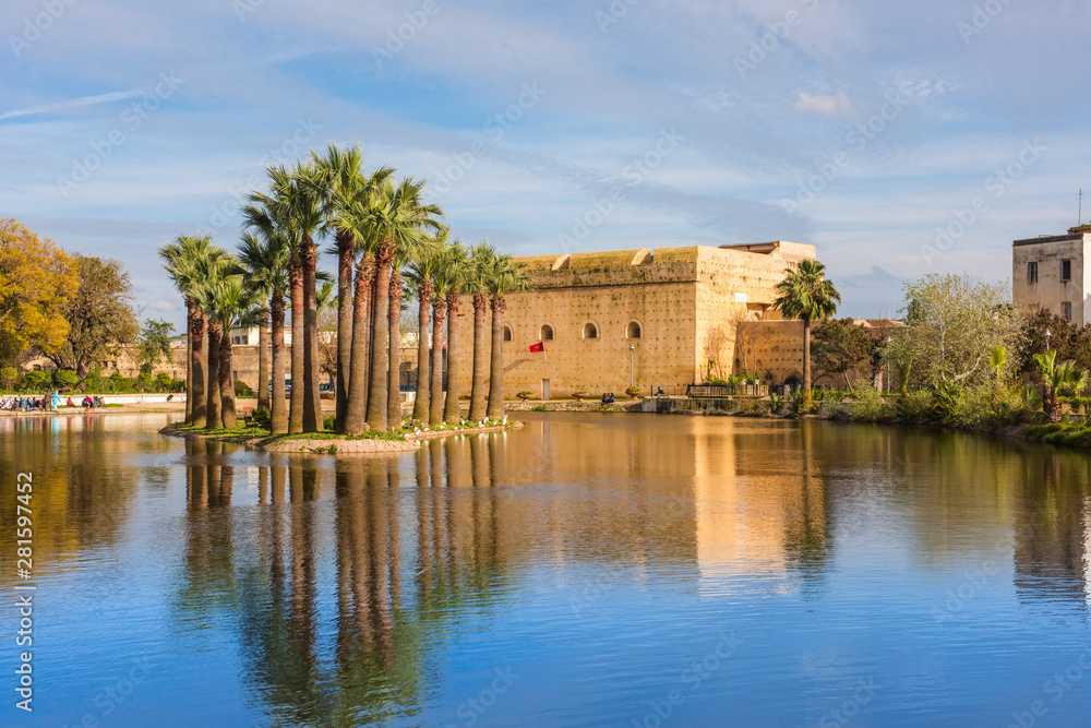 Jnan Sbil or Bou Jeloud garden, Royal Park in Fez with lake and palms ...