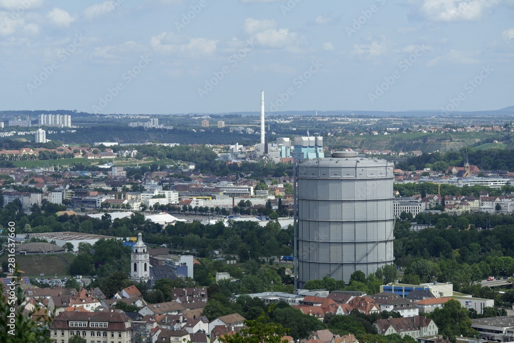 Panorama-Ansicht von Stuttgart mit den Stadtteilen Gaisburg mit der ...