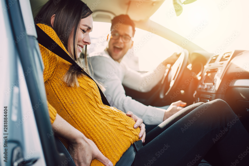Pregnant Women Giving Birth In A Car