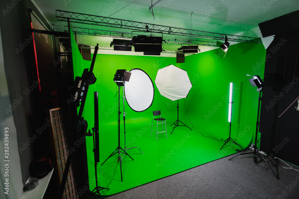 Foto de Interior of Modern Film Chroma Key Studio with Green Screen and ...