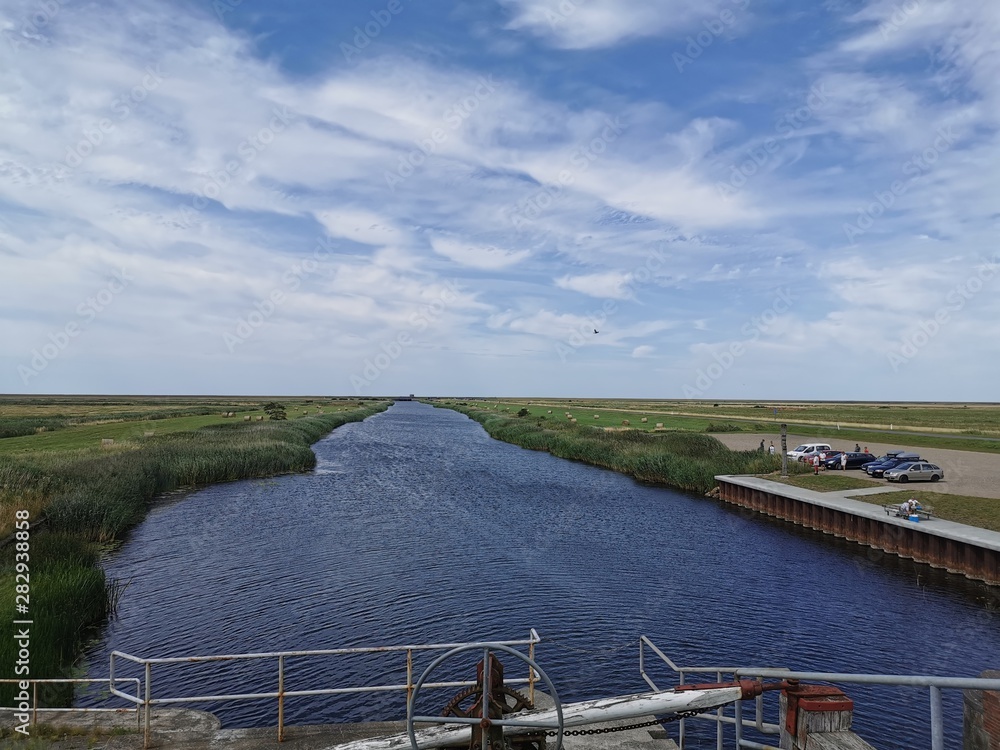 Hoyer Schleuse / Højer Sluse in der Marsch bei Tønder/Tondern in ...