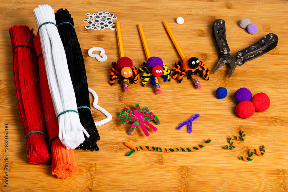 Fun Halloween Crafts. Spiders made of pom poms and pipe cleaners ...