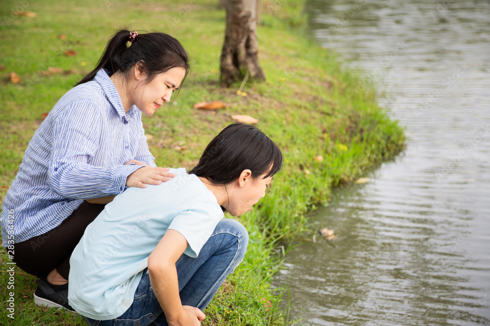 Girl Pukes In Pond