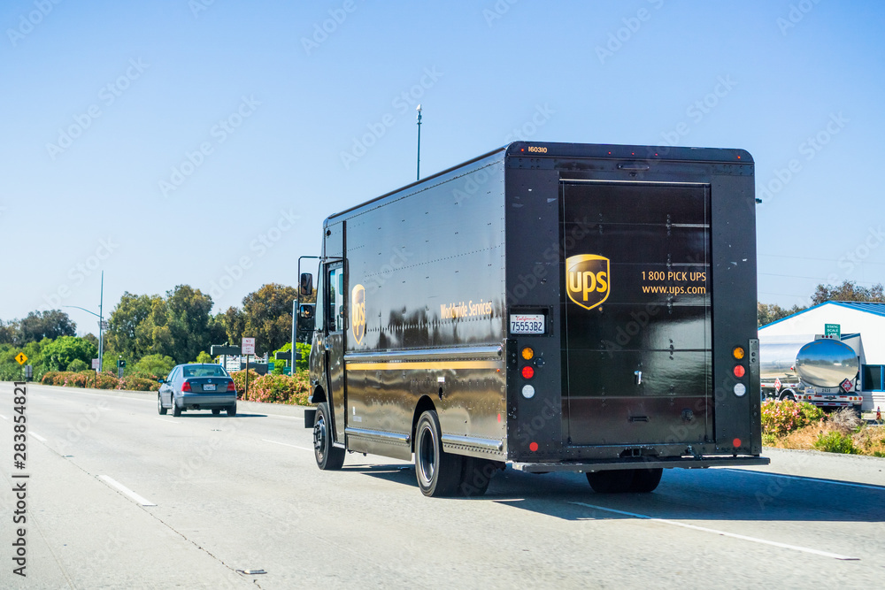 Ups Delivery Truck Dimensions
